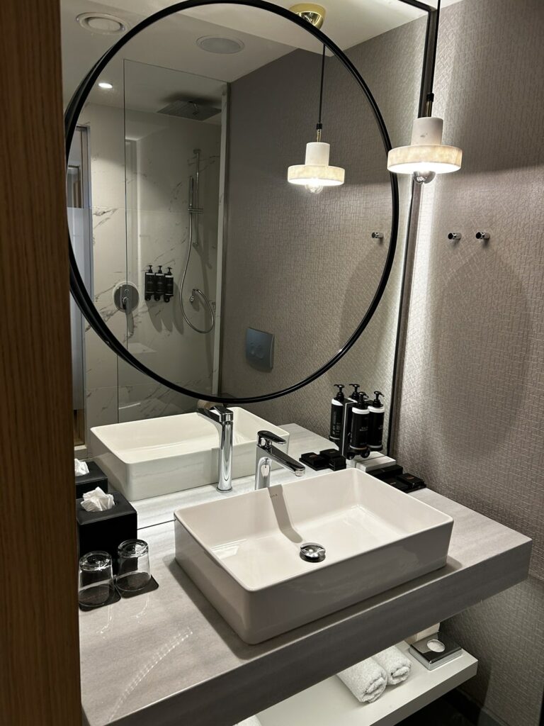 Review: Grand Hyatt Athens | Frugal Flyer