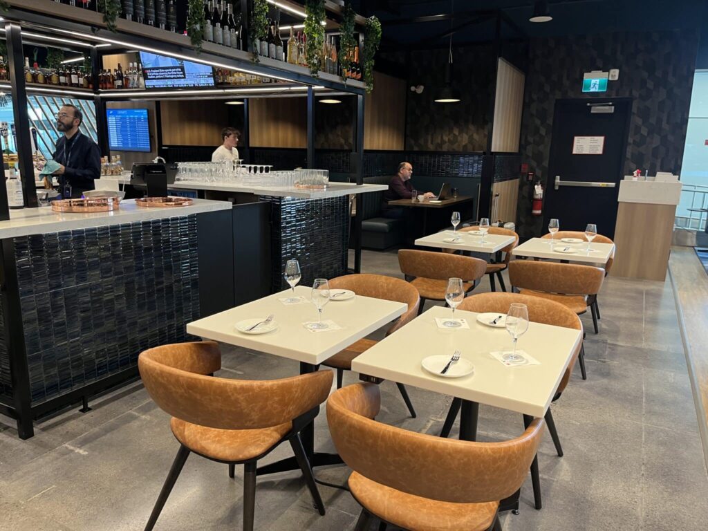 Review: Aspire Air Canada Café at Billy Bishop (YTZ)