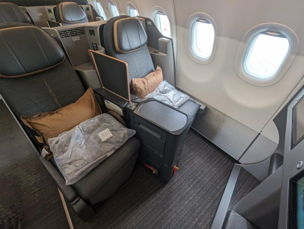 Review: Starlux Business Class (A321neo) | Frugal Flyer