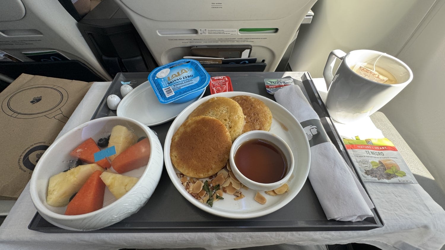 Review: Aeromexico Business Class (737-800 & 737 MAX 8) | Frugal Flyer