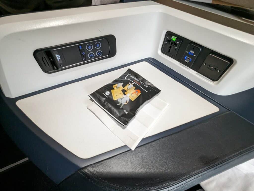 Review: Condor Business Class (A330neo) | Frugal Flyer