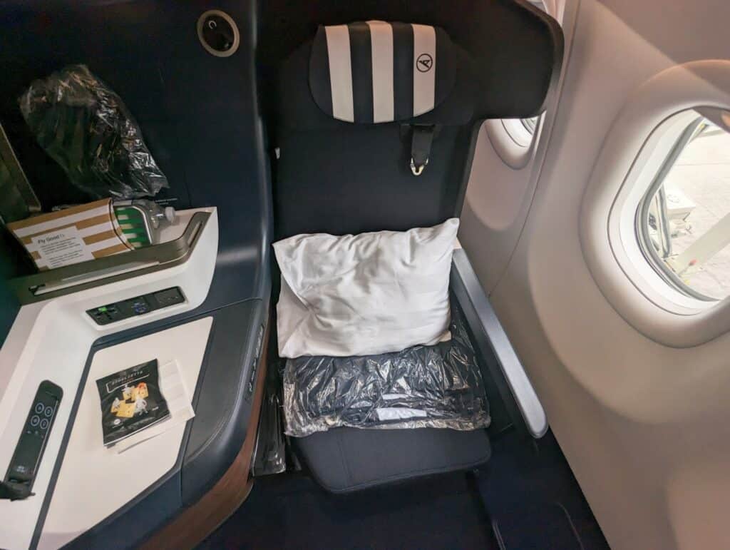 Review: Condor Business Class (A330neo) | Frugal Flyer