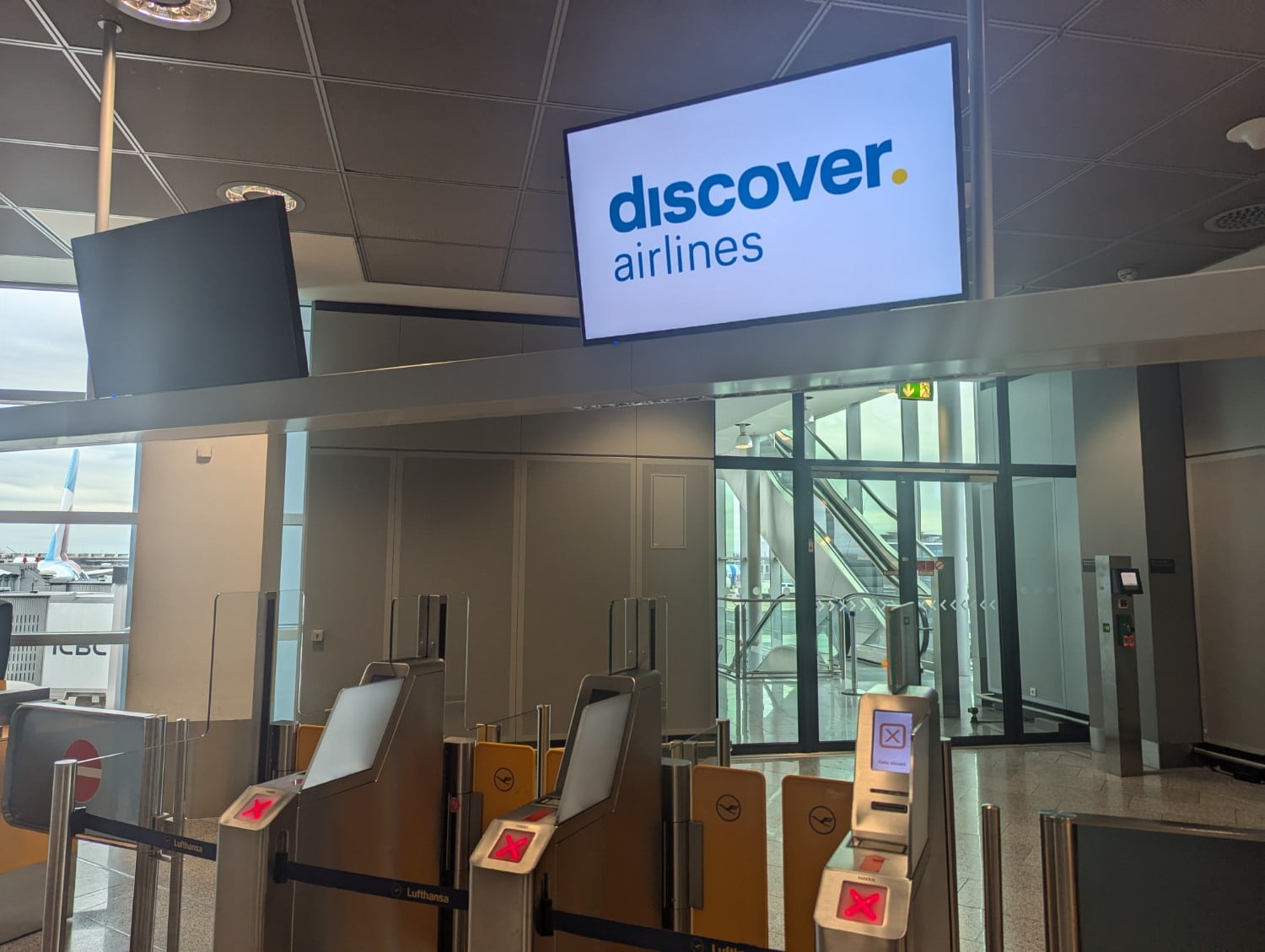 Review: Discover Airlines Business Class (A330-200) | Frugal Flyer