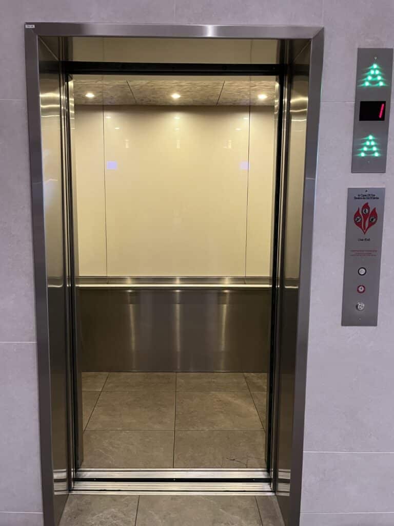 Review: American Airlines Flagship Business Class (A321) | Frugal Flyer