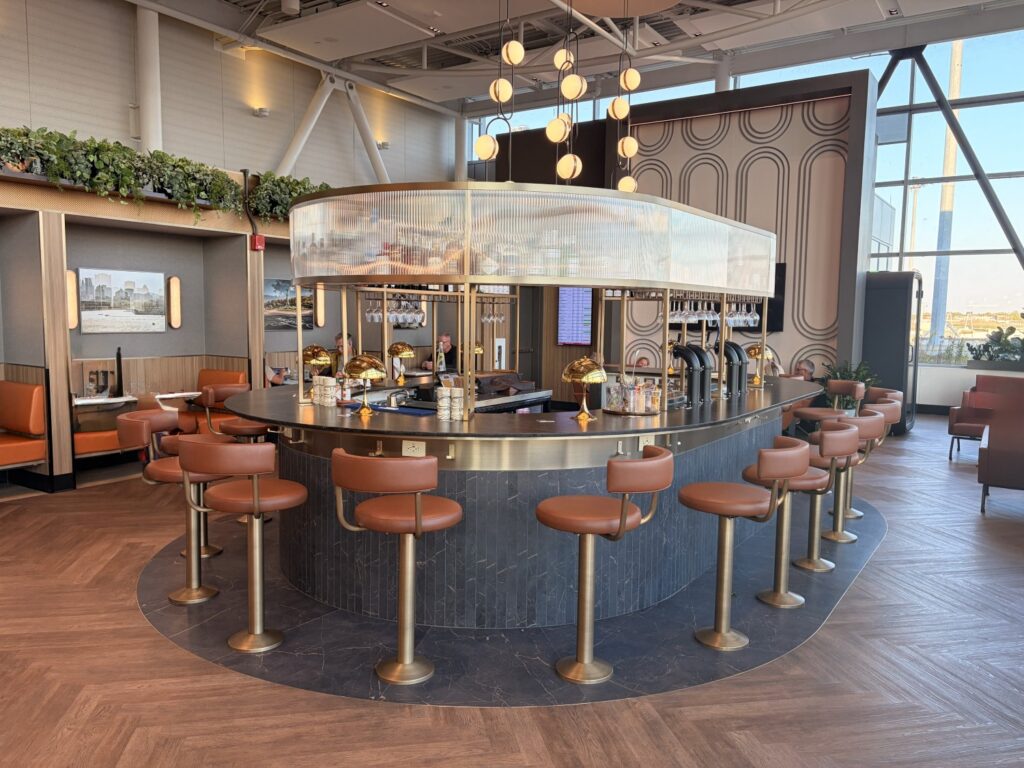 Review: Aspire AMEX Lounge at Montreal-Trudeau Airport (YUL)